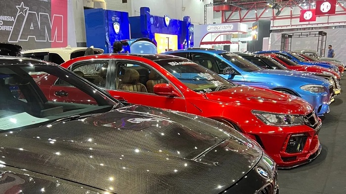 Pemilihan warna cat mobil Juni 2025